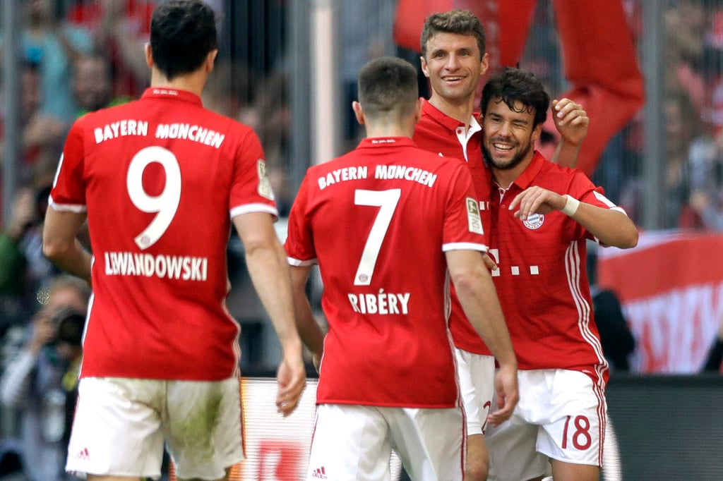 Bayern Múnich celebra el título con triunfo en casa