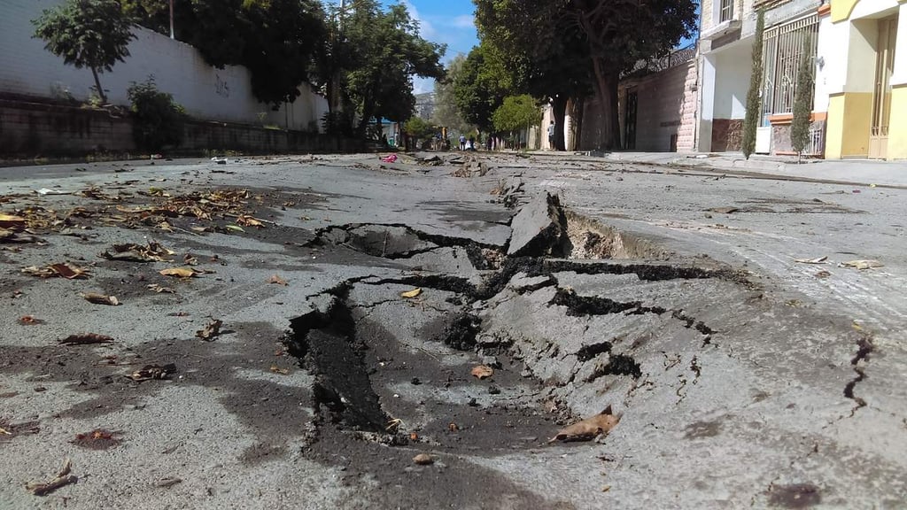 Recién terminada, obra de colector que se hundió en Lerdo