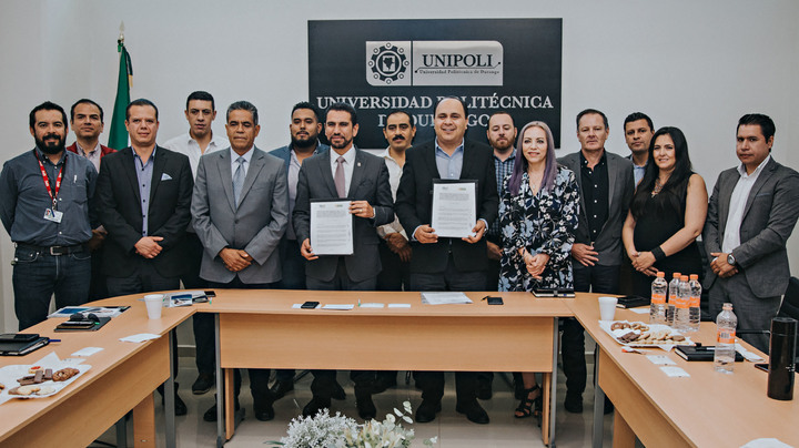 Firman convenio de colaboración STyPS y Unipoli Durango