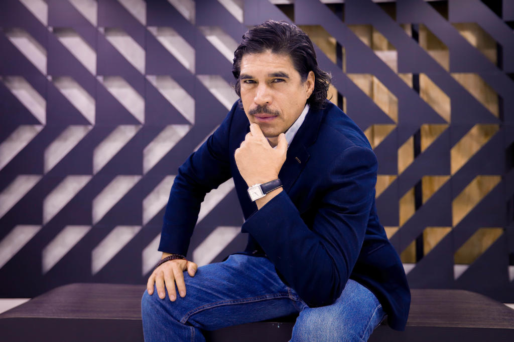 Alberto Estrella defiende el arte escénico desde su trinchera