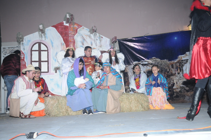 Realizan tradicional pastorela