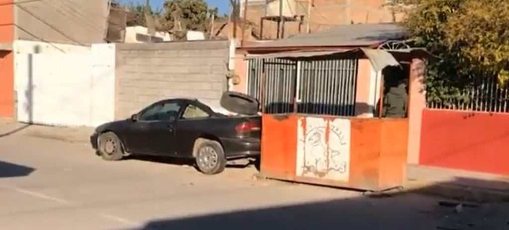 Joven muere al interior de un vehículo en la Máximo Gámiz