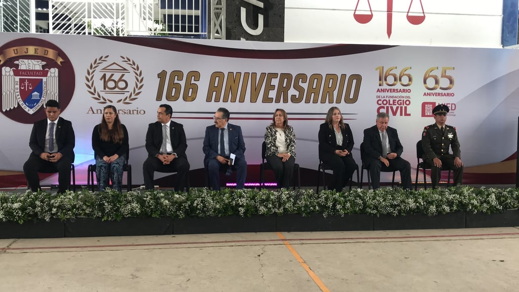 Celebran 166 años de historia del Colegio Civil