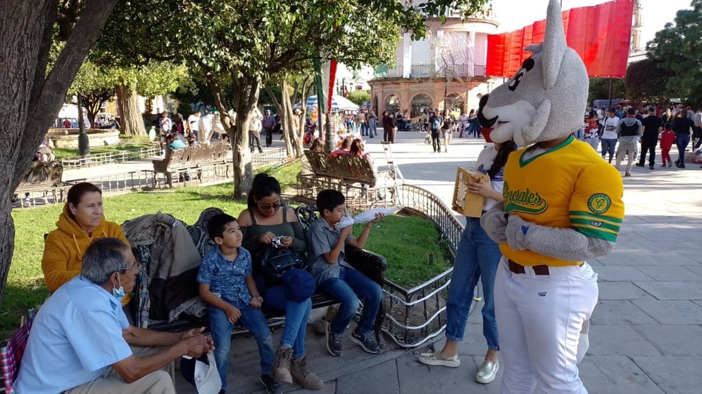 Rango sale a botear para ayudar a niños con cáncer