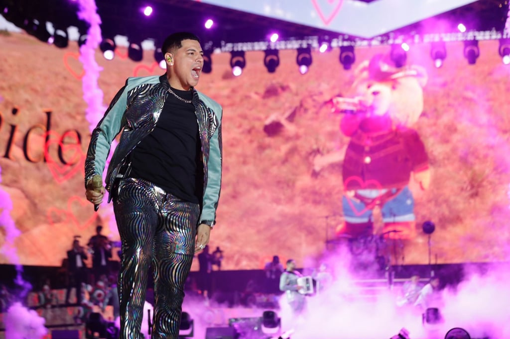 ¡No fue Grupo Firme! Este es el artista que logró reunir más de 500 mil ...