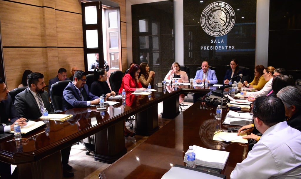 Ven complejo destituir a la Auditora Superior del Estado de Durango