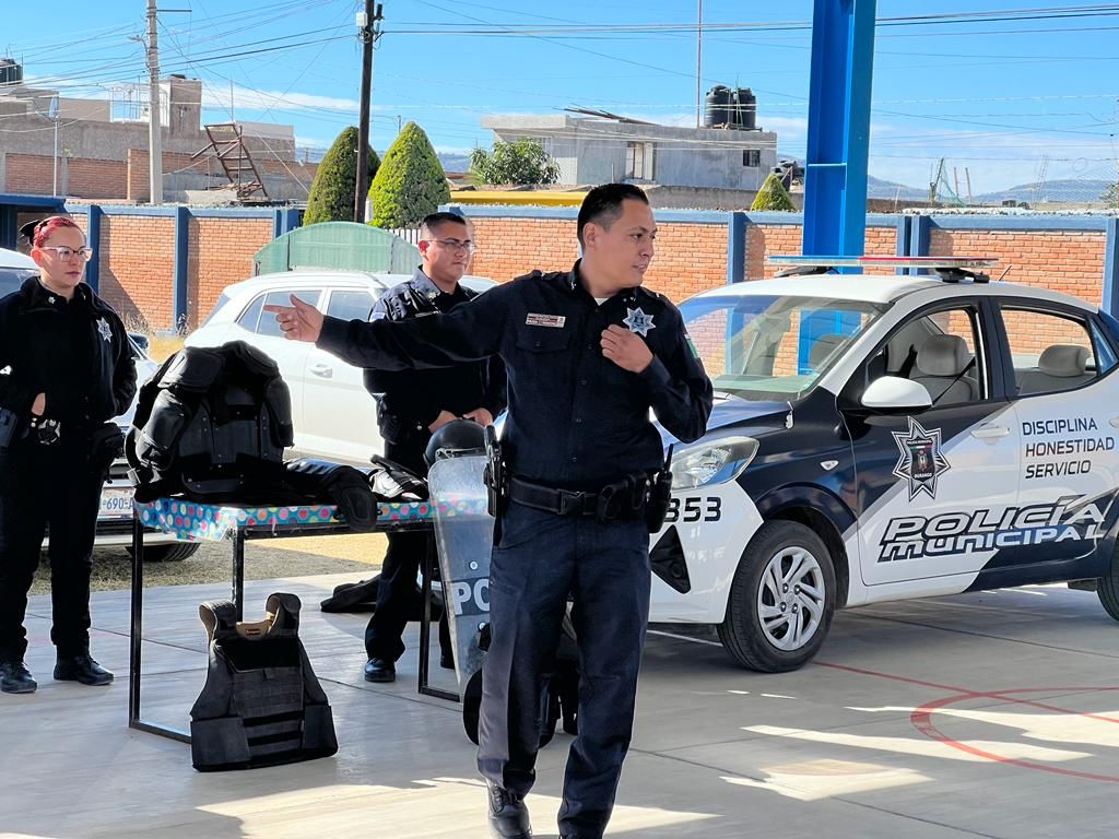 Policía Municipal de Durango hace acercamiento con la sociedad