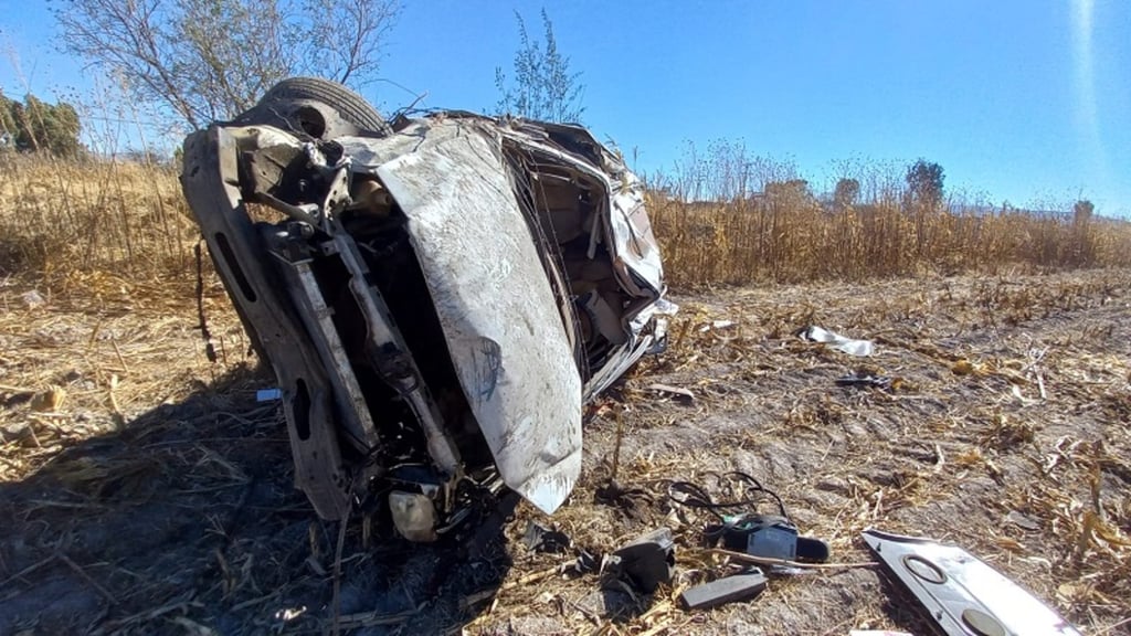 Mujer resulta lesionada tras aparatoso accidente en periférico de Durango