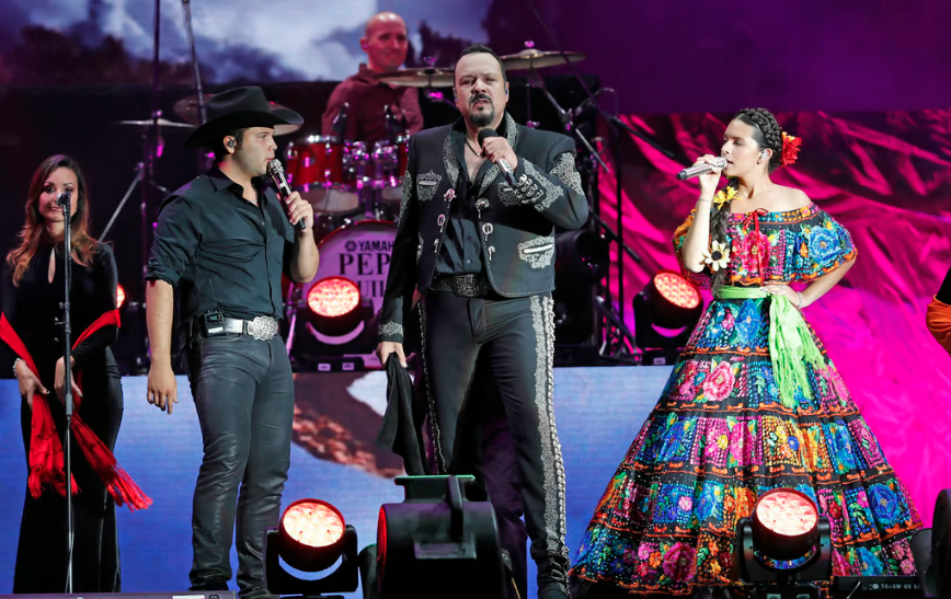 Pepe Aguilar vuelve a Durango con 'Jaripeo Sin Fronteras'