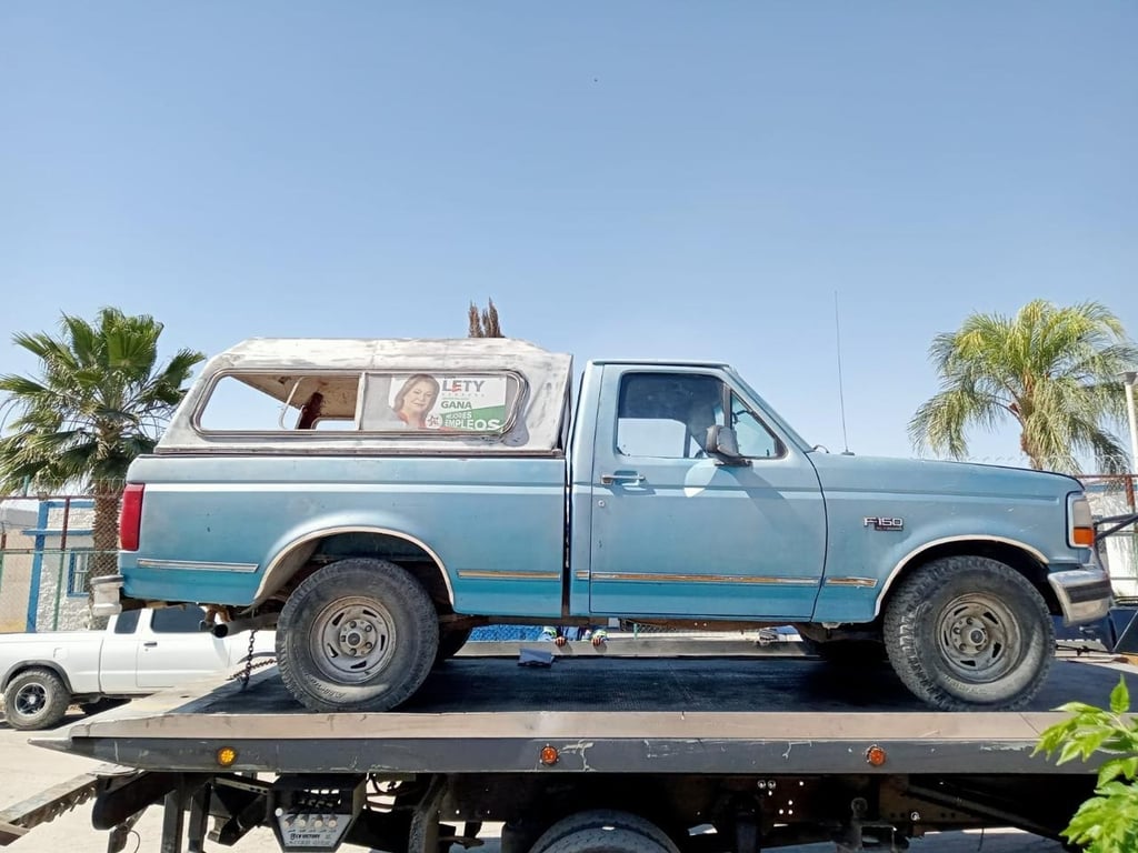 Recuperan camioneta con reporte de robo