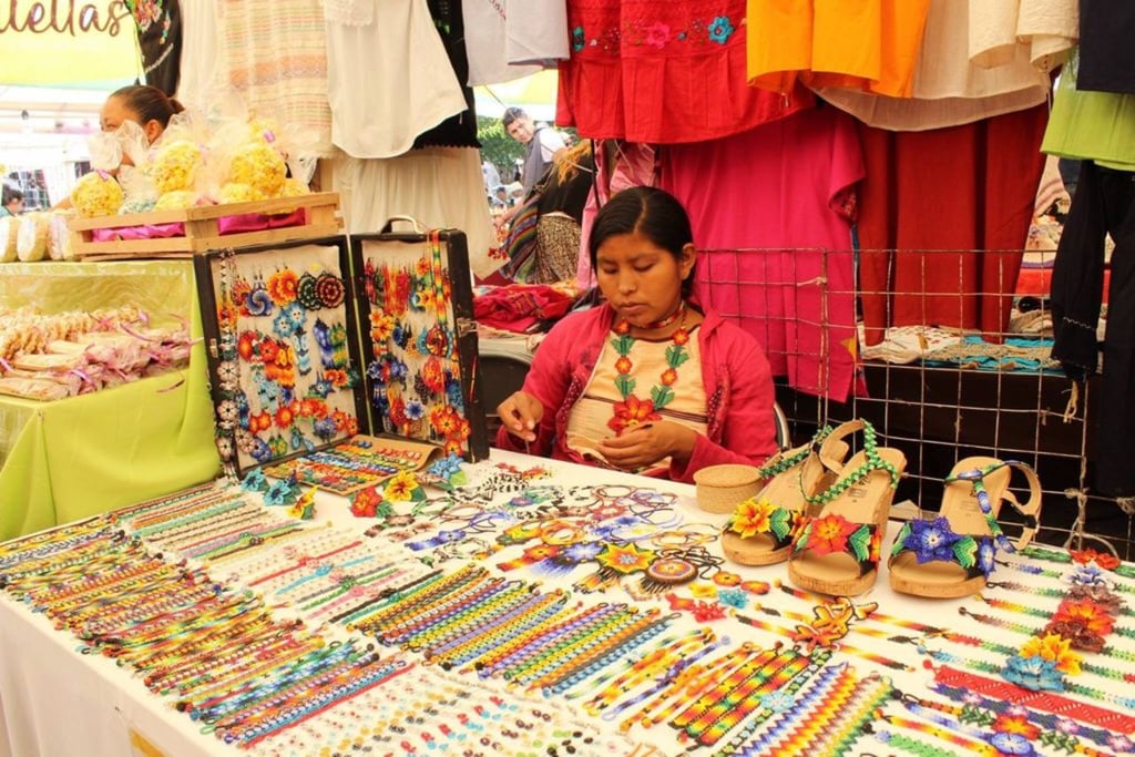 Celebrarán Día del Artesano