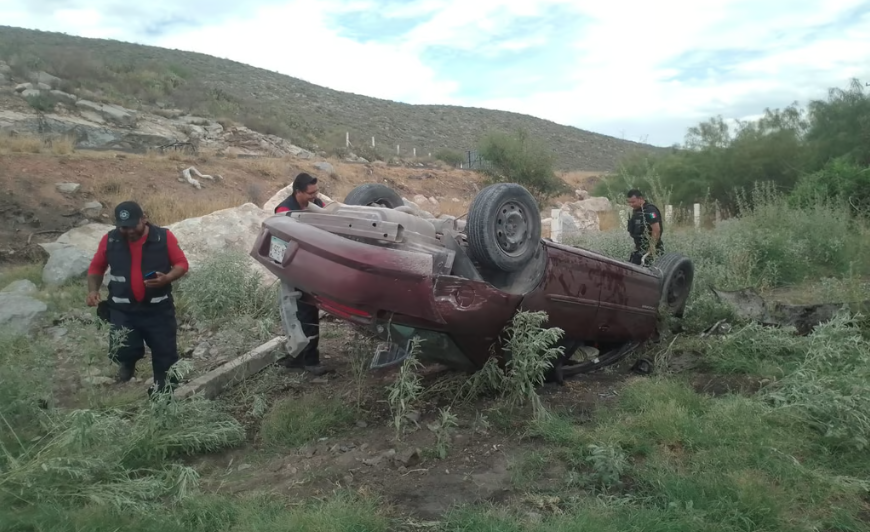 Volcadura en el ejido Los Ángeles de Lerdo deja una mujer lesionada