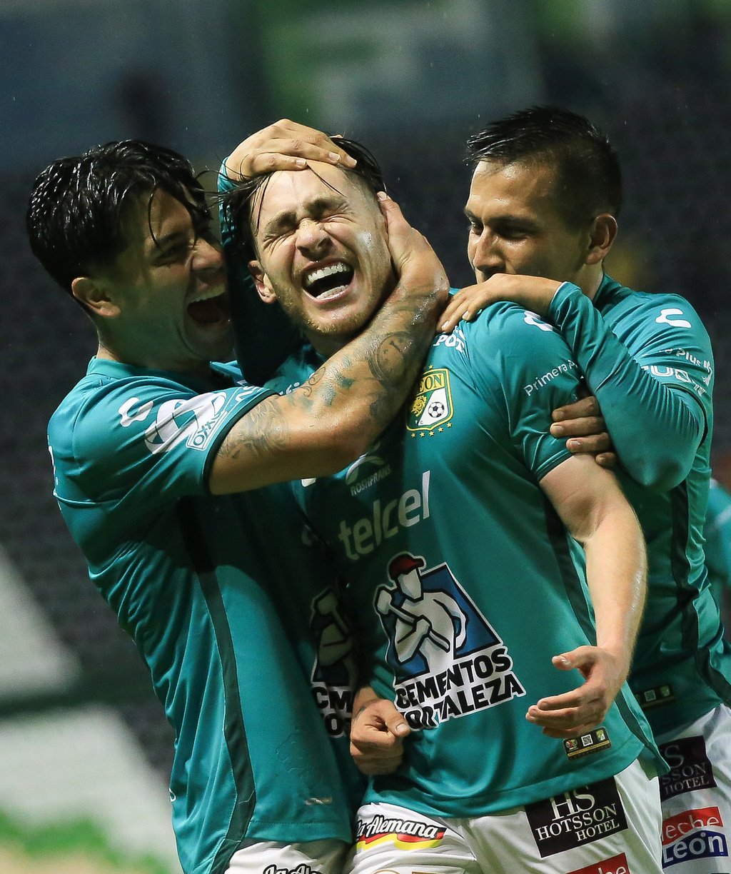El León golea al Pachuca en la J2