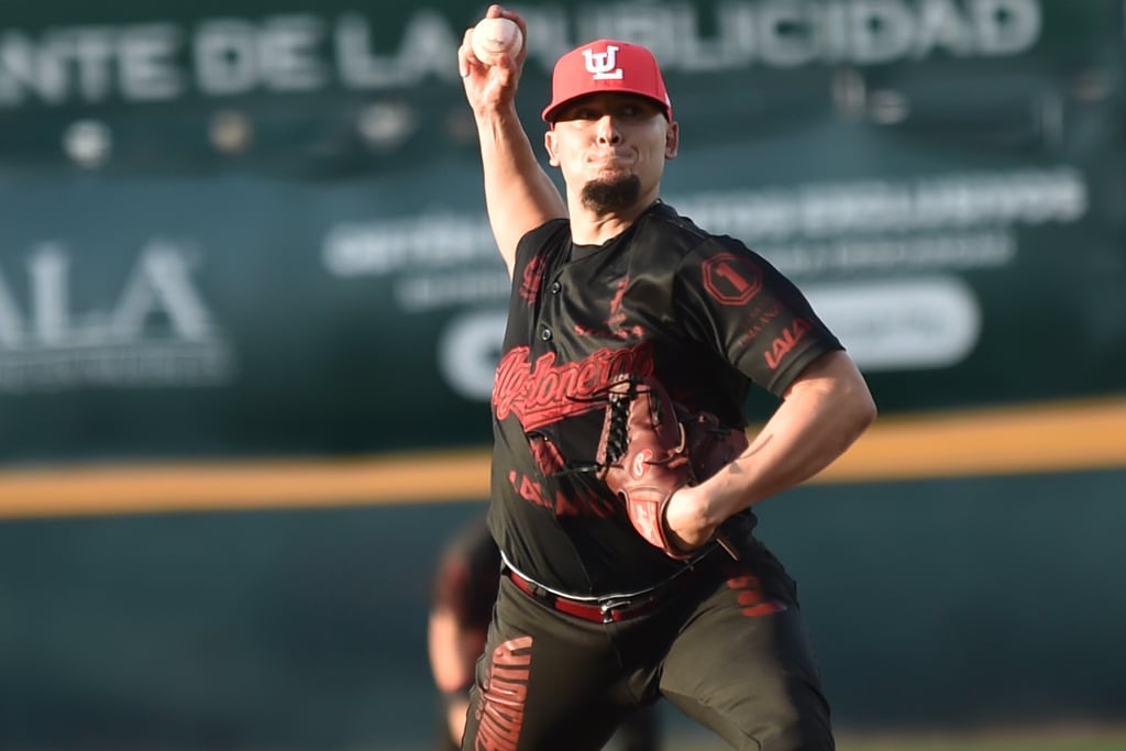 Aldo Montes lanza juego completo en victoria de Unión Laguna