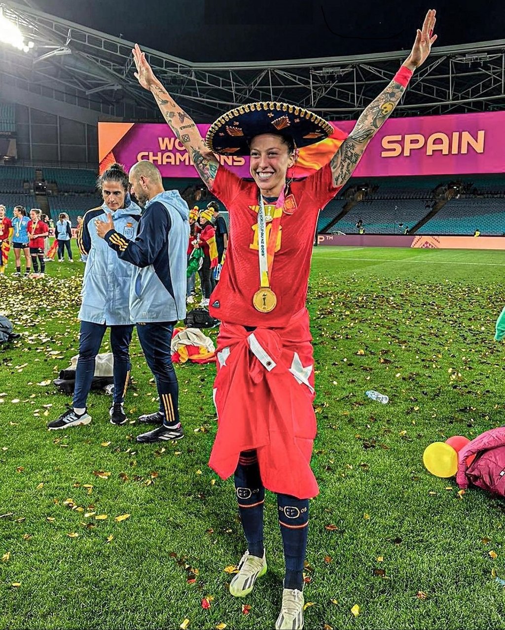 Jennifer Hermoso festeja a la mexicana