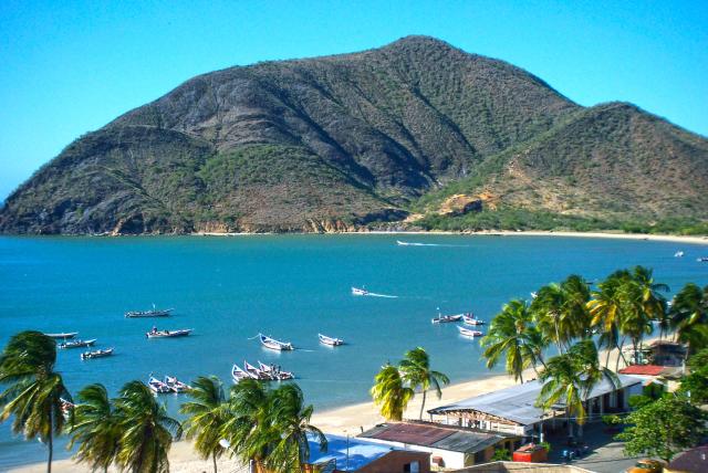 Venezuela limpia un tercio de sus playas preocupada por la ...