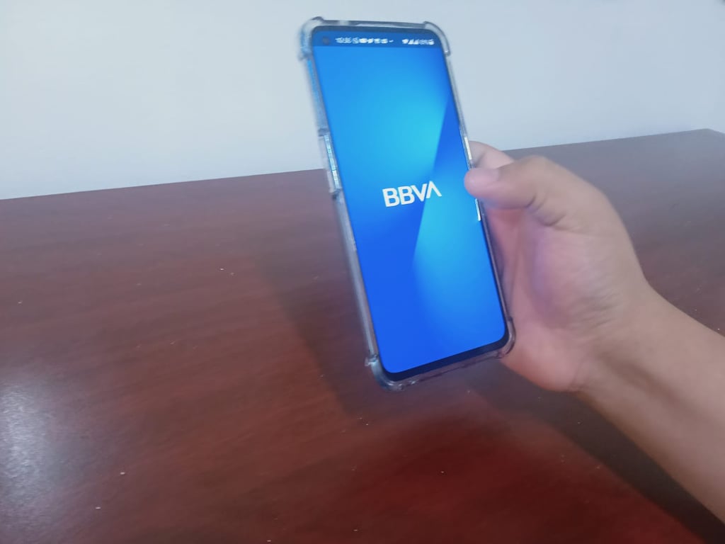 Reportan fallas para hacer transferencias en tres bancos