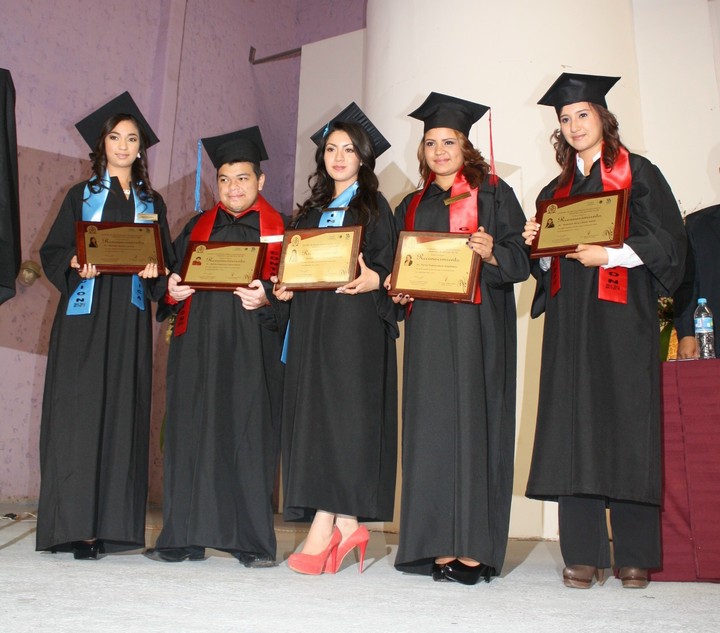 178 nuevos técnicos egresan del CBTIS 42