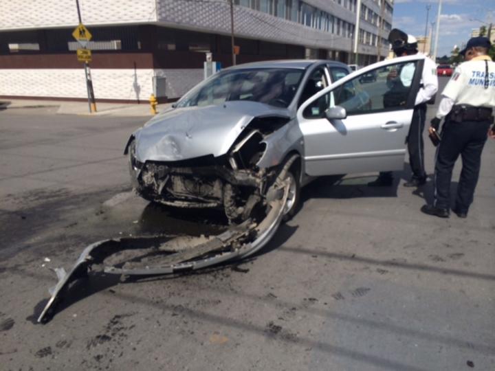 Se registra aparatoso accidente en Torreón