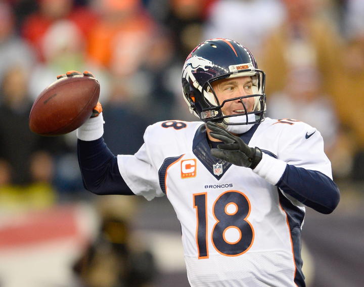 Manning sigue indeciso sobre su futuro