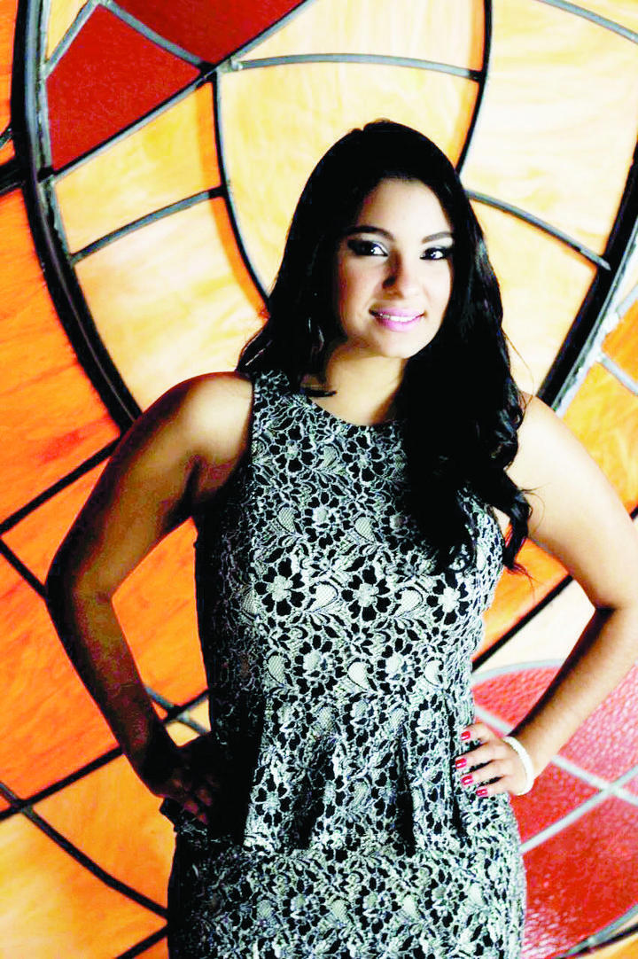 Erika Cabrera le canta a México