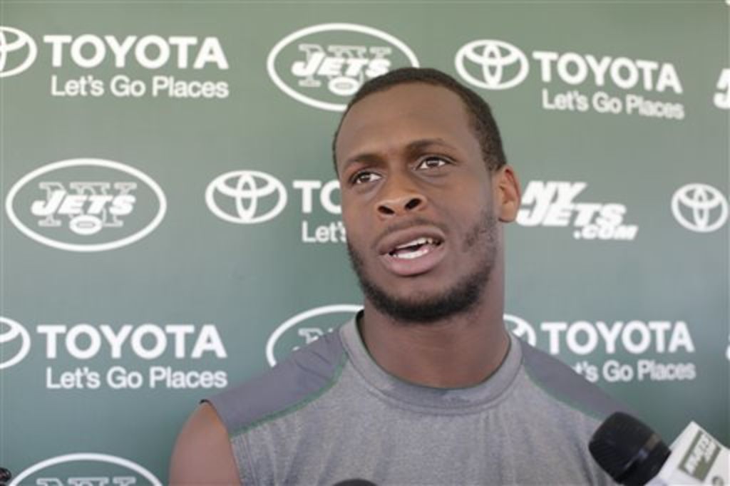 Geno Smith pasó por cirugía debido a la mandíbula fracturada