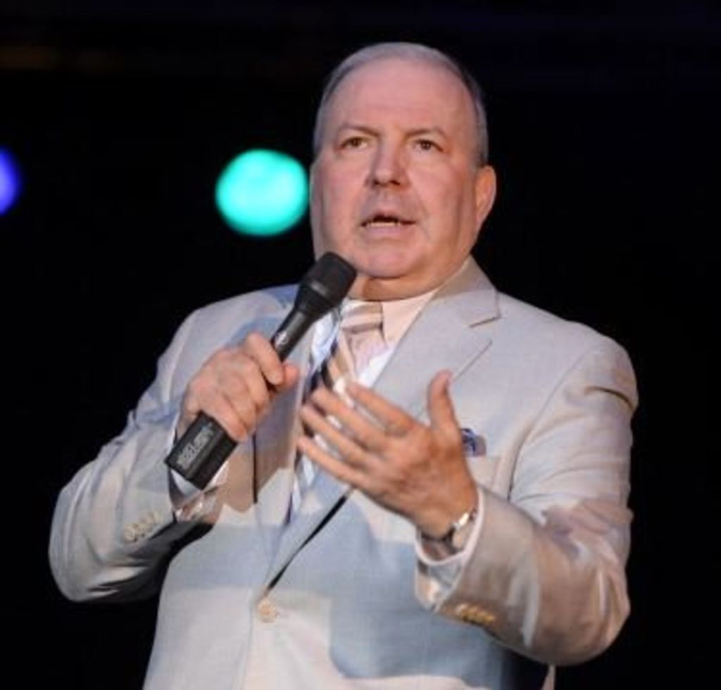 Muere Frank Sinatra Jr., víctima de un paro cardiaco