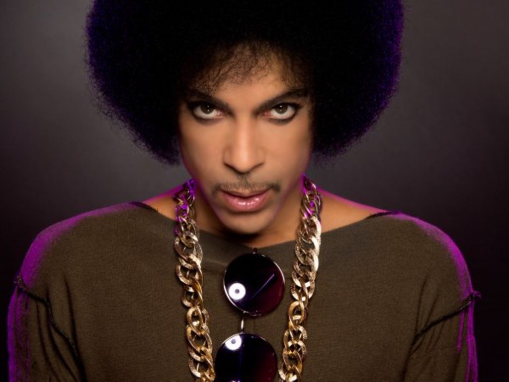 Prince rompe récords en Billboard