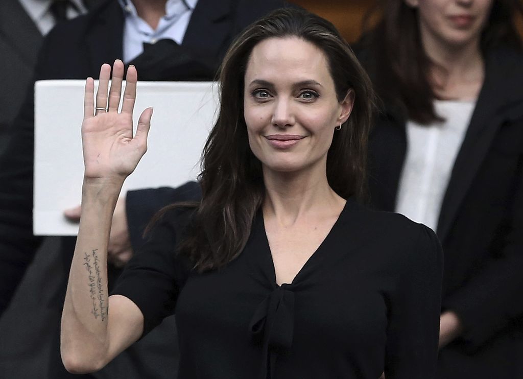 1975: Ve la primera luz Angelina Jolie, reconocida actriz estadounidense