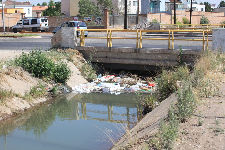 Aún hay basura en canales
