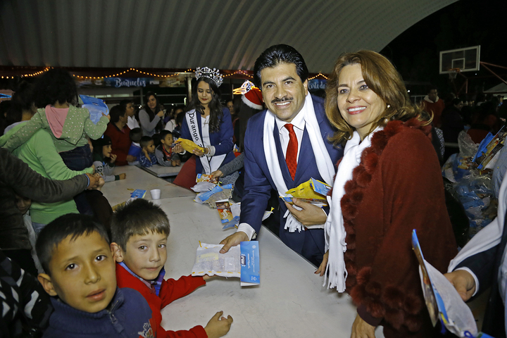 Tradiciones navideñas fomentan la unidad familiar: doctor Enríquez