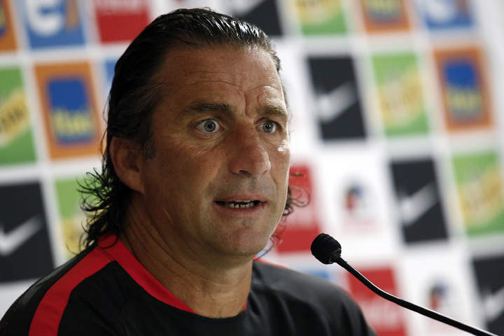 Pizzi defiende a Bravo de críticas de la prensa inglesa