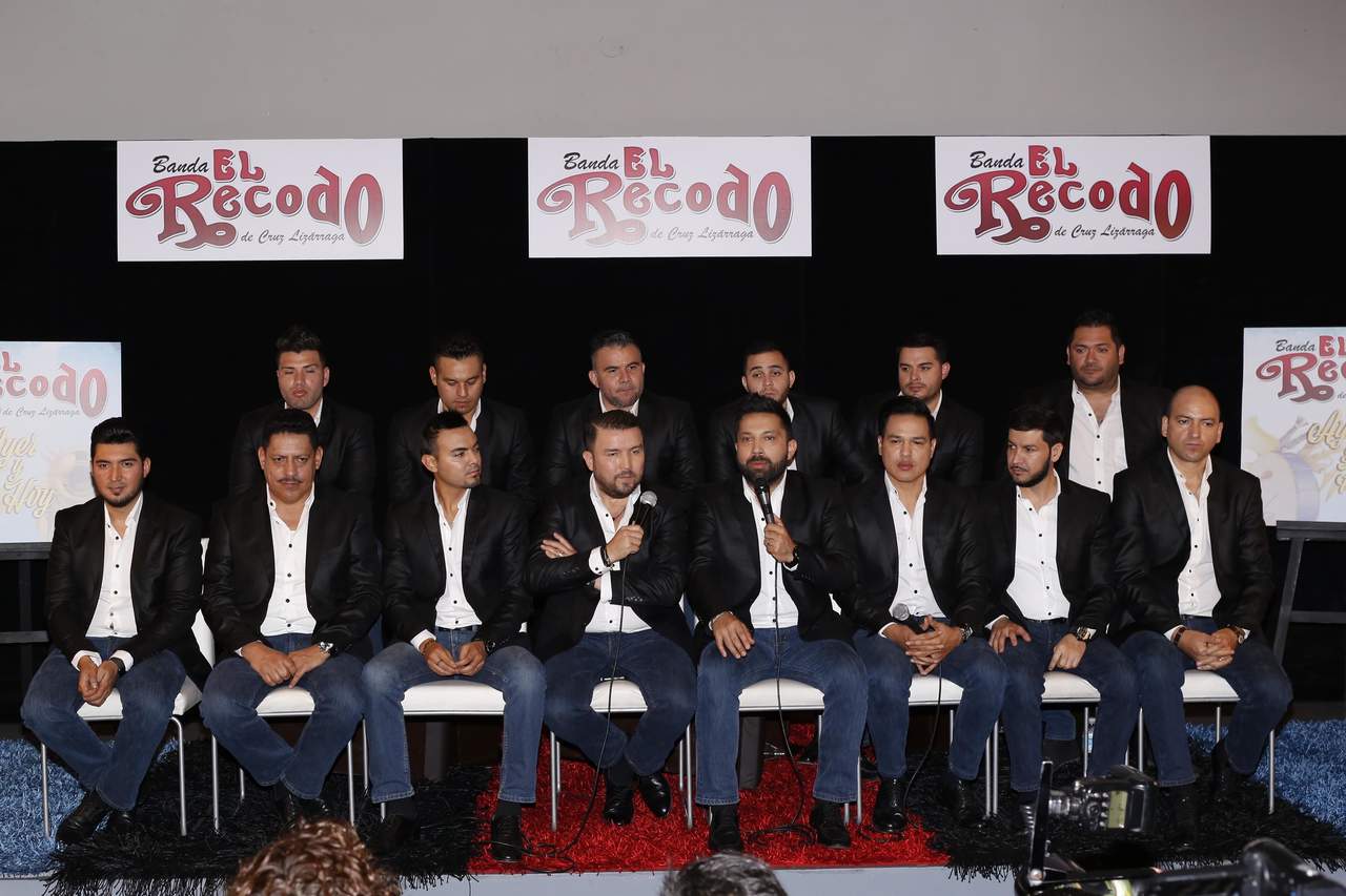 Regresa 'El Recodo' a sus orígenes con 'Ayer y hoy'