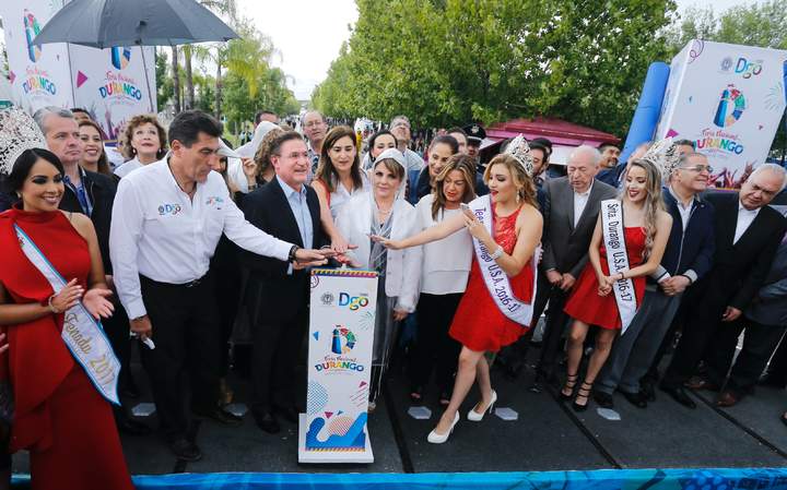Arranca Fenadu con espectacular concierto