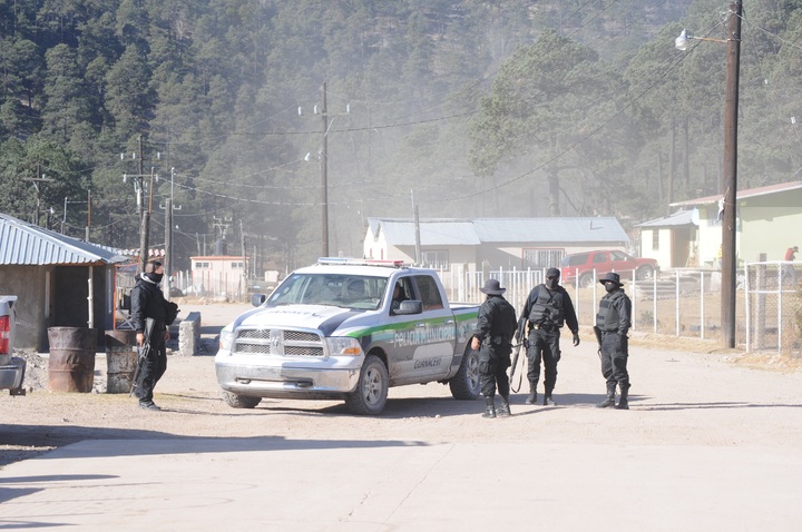 Los 'cazó' en la calle; 1 occiso