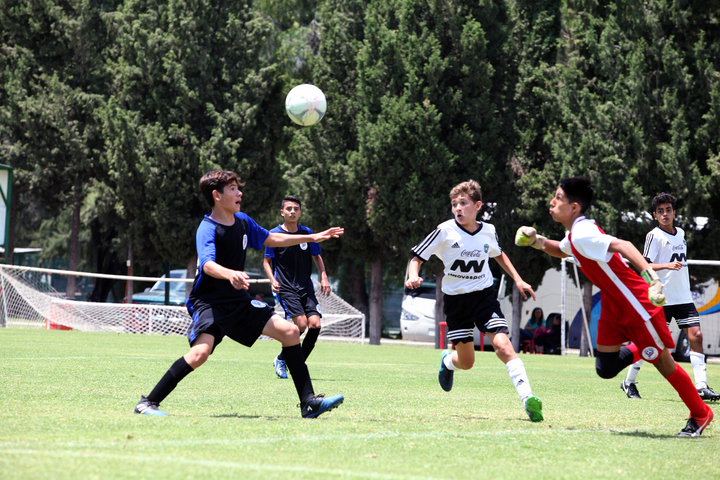 Campestre inicia con autoridad