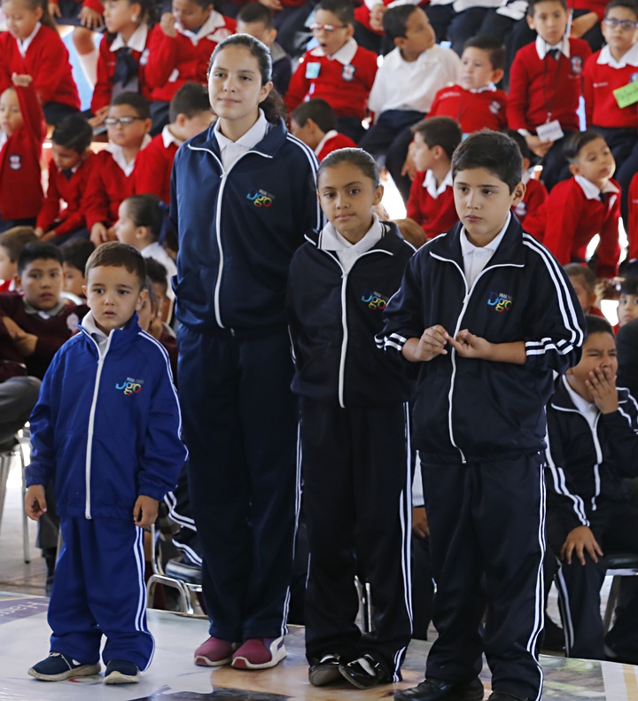 Instalarán módulo para cambios de uniformes escolares