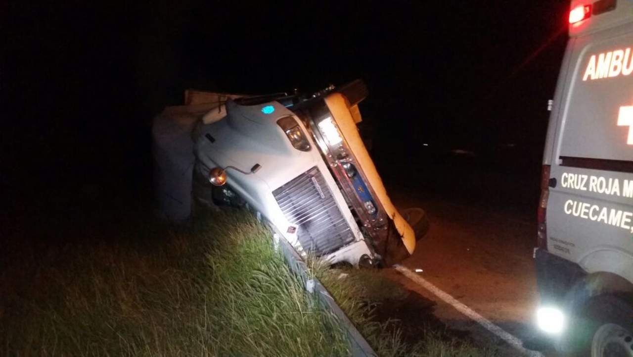 Vuelca Tráiler En La Durango Gómez Palacio Muere Mujer