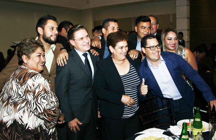 Celebran el orgullo de ser panistas