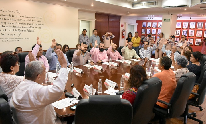 Regidor regresa a sus funciones