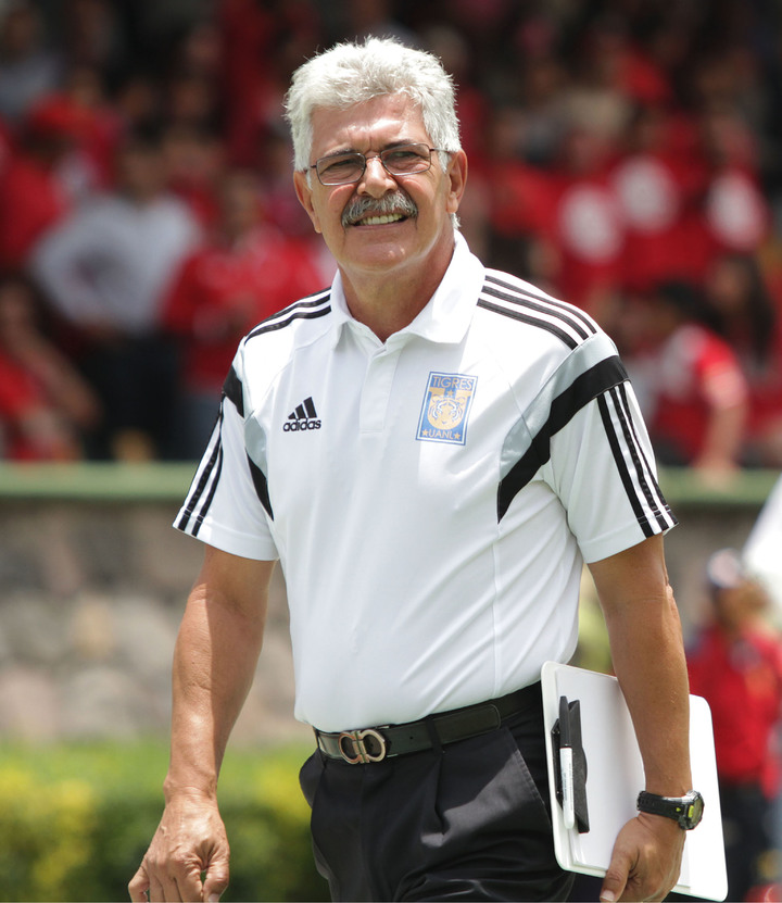 'Tuca' rejuvenece al 'Tri'