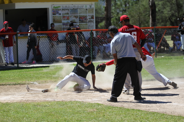 Arena Lobo se mantiene con éxito
