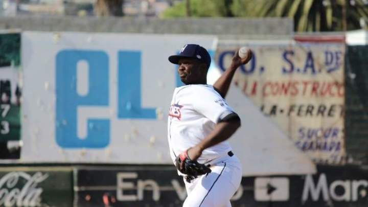 Rubén compite por el montículo