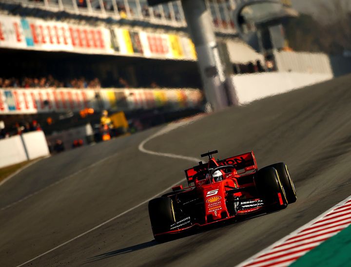 Ferrari domina Montmeló