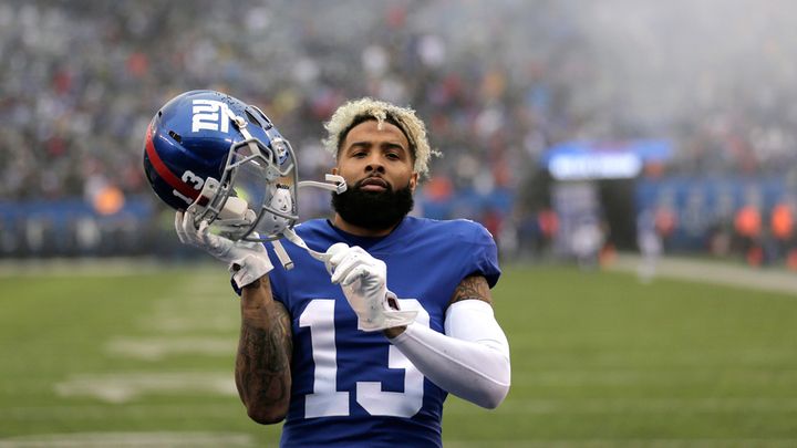 Cleveland gana a Beckham Jr