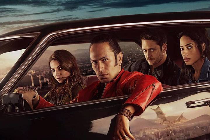 Uckerman se pone traje de superhéroe