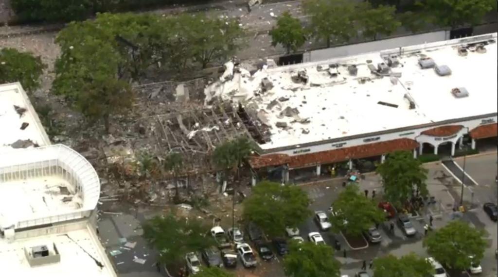 Al menos 15 heridos en explosión de centro comercial en Florida