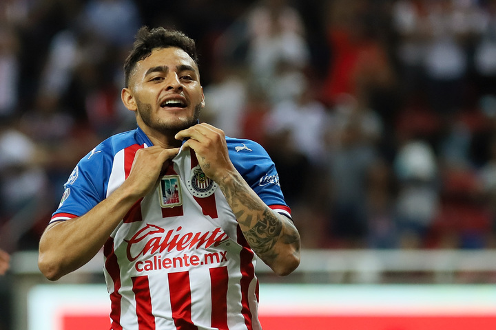 Vega da triunfo a Chivas