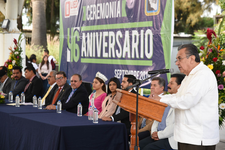 Celebran 46 años de la fundación del CCH