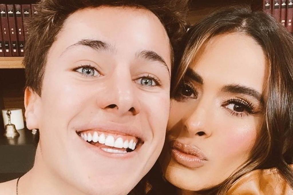 Galilea Montijo se desmaya al saltar en paracaídas Galilea Montijo se desmaya al saltar en paracaídas